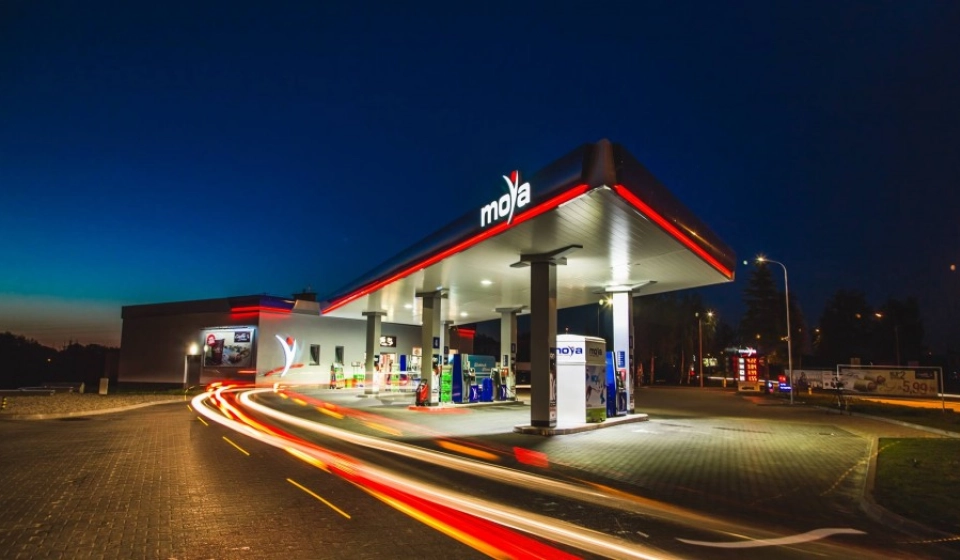 Anwim inwestuje 140 mln złotych na rozwój sieci stacji paliw Moya
